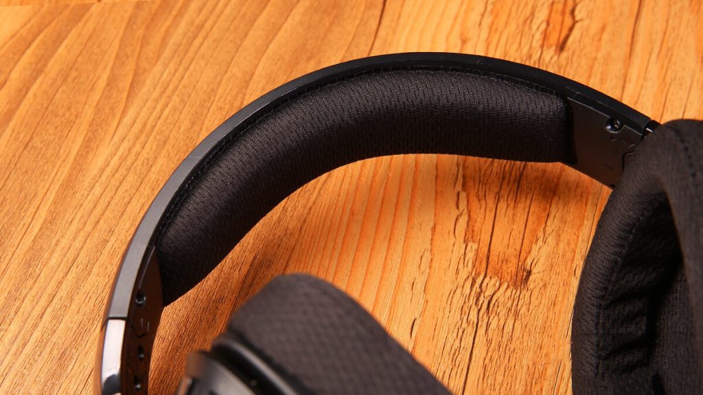 Logitech G933 Artemis Spectrum Gaming Headset Review - Gamer Necessary