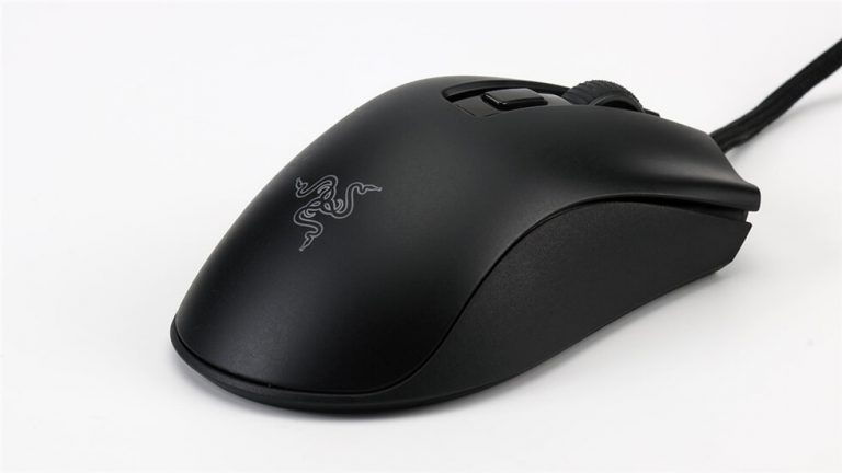 Razer DeathAdder V2 Mini Review: Ultra-light Gaming Mouse - Gamer Necessary