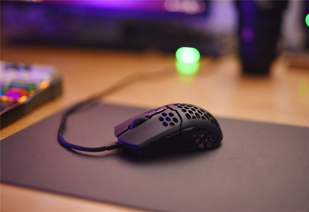Cooler Master MM710 Gaming Mouse Review - Gamer Necessary